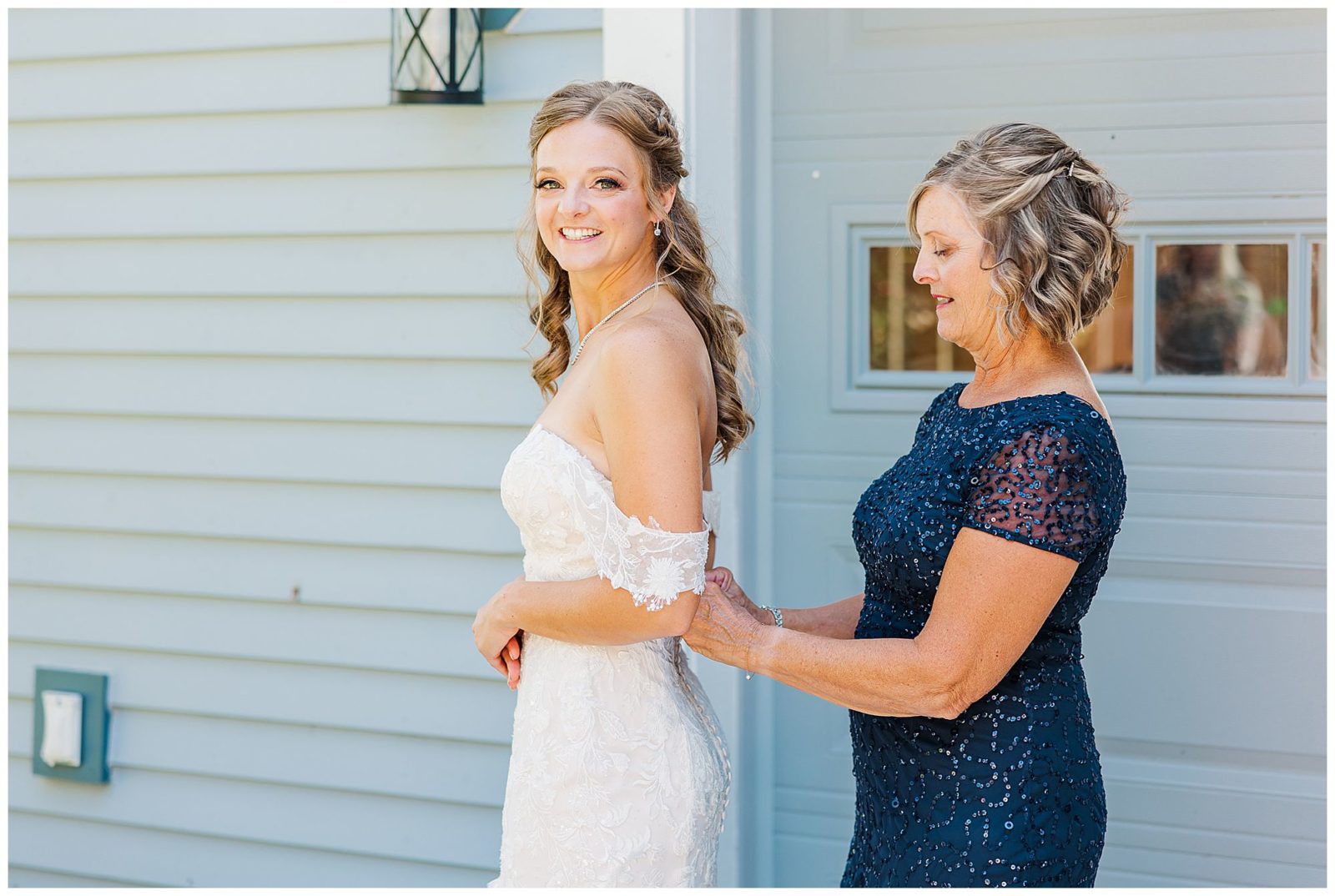 A Summer Wedding at The Mora Farm: Sarah & Ian - Showit Blog