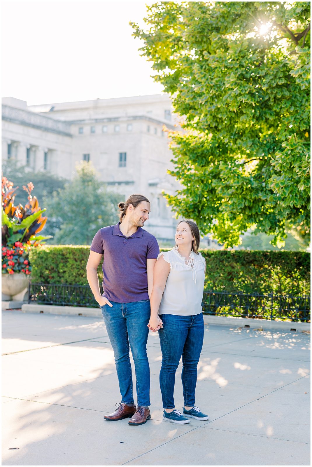 A Fall Engagement at the Shedd Aquarium: Laurel & Zach - Showit Blog